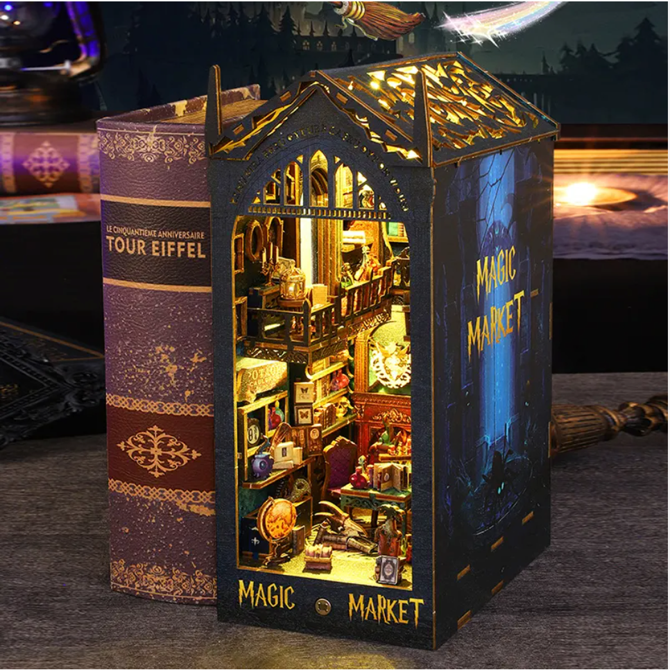 Book Nook - Magic Market – Landmarks Unlimited
