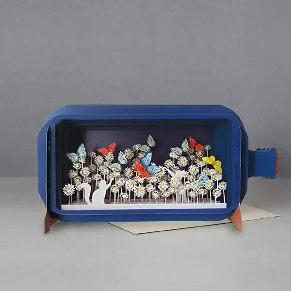 MIB - Cats in a Field of Daisies – Landmarks Unlimited